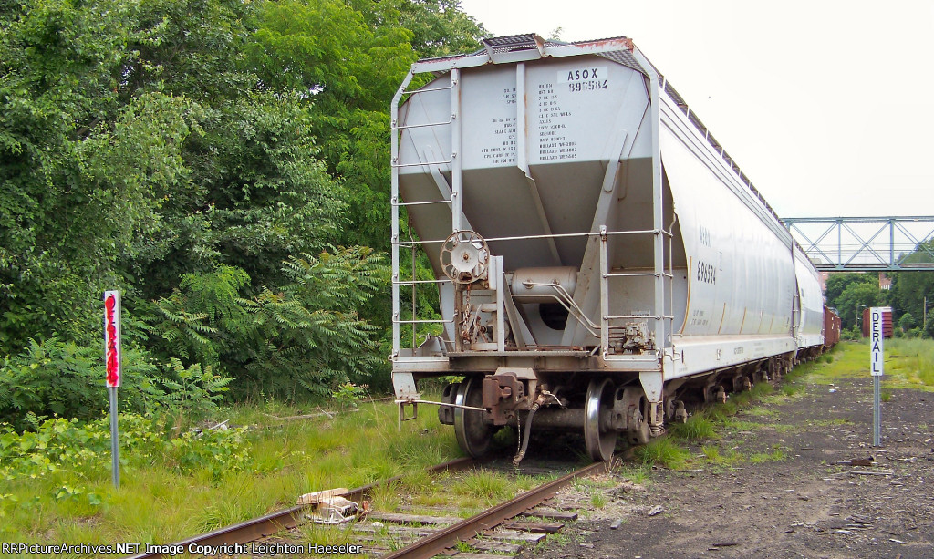 ASOX 896584 at the derail